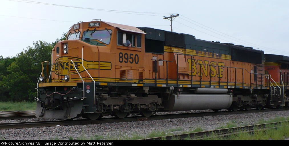 BNSF 8950